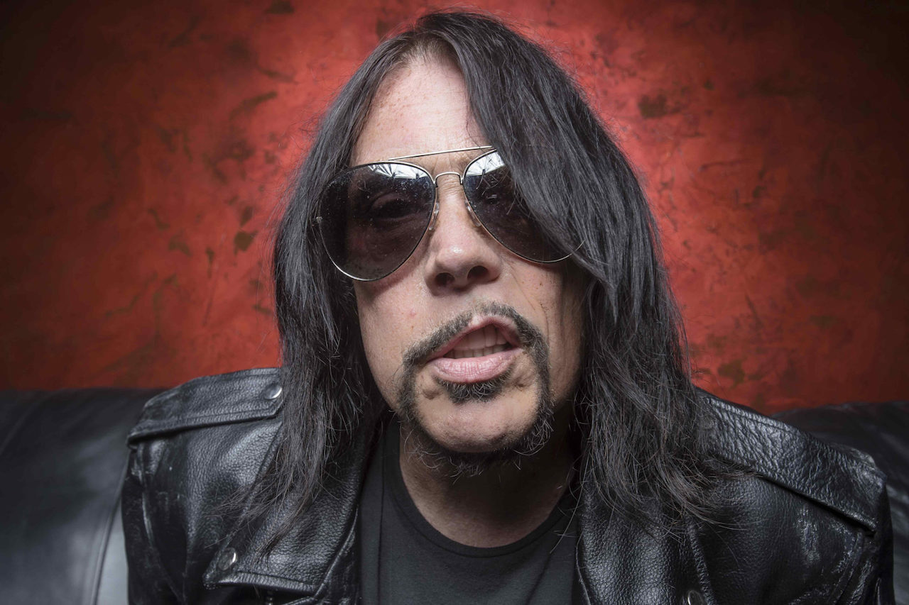 Monster Magnet Versión de Dust